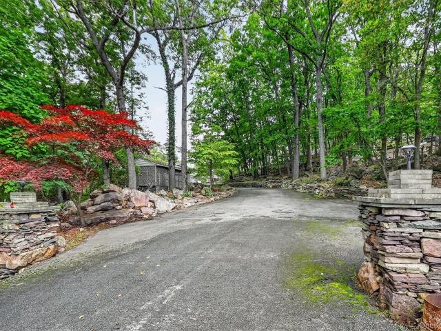 15 Overlook Drive