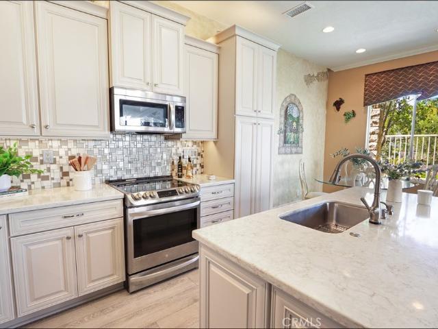15 Pacifica