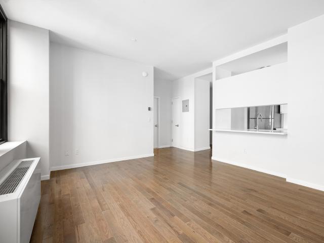 15 Park Row 19F
