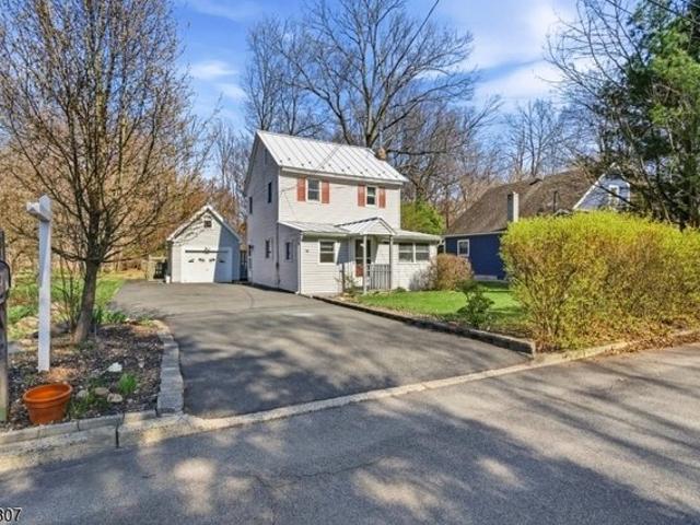 15 Parker Rd, Roxbury Township, NJ 07856