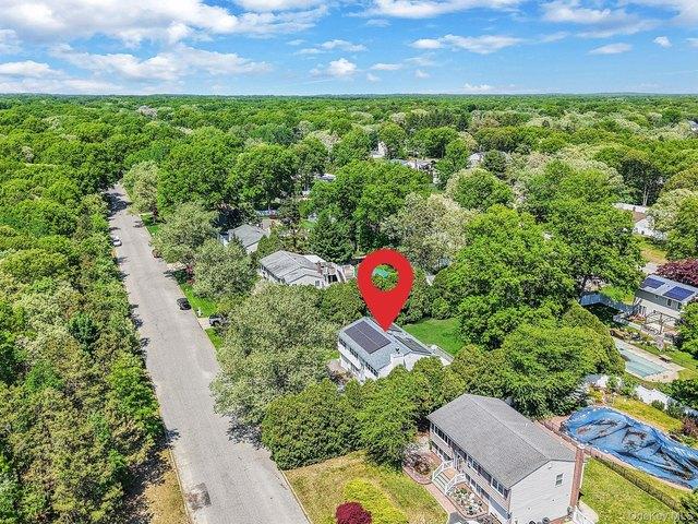 15 Peters Ln, Port Jefferson Station, NY 11776
