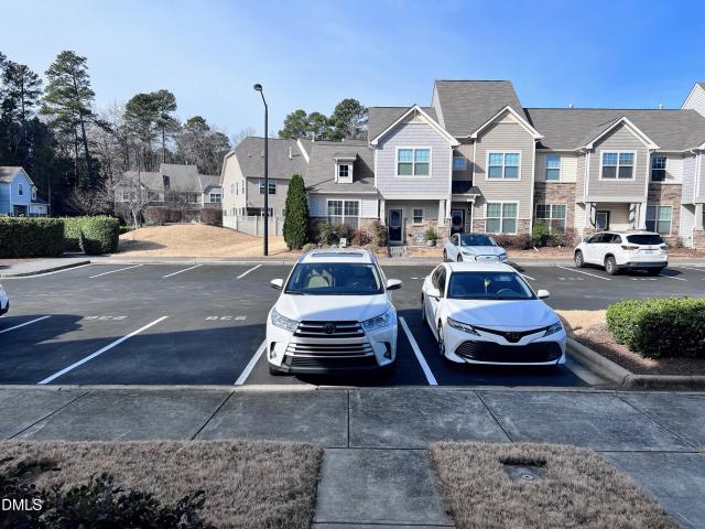 15 Pilatus Drive