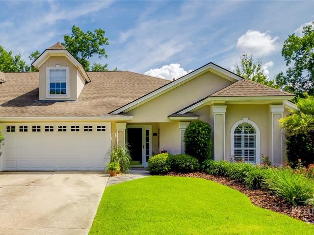 15 Pipers Pond Lane