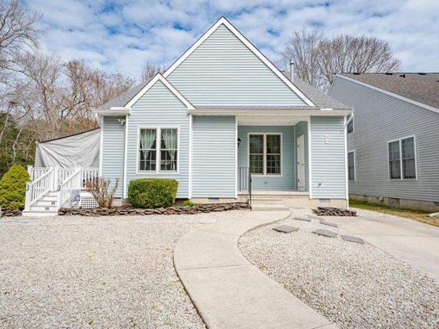 15 Plover St, North Cape May, NJ 08204