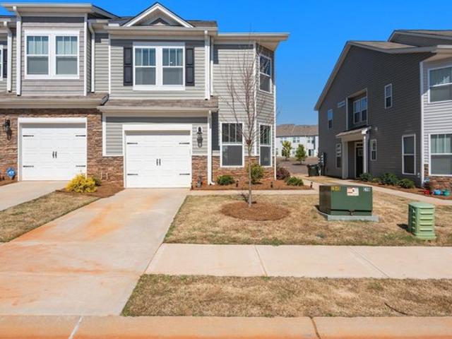 15 Planters Pl, Greer, SC 29650