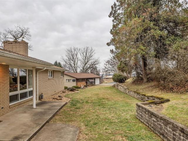 15 Pleasant Dr