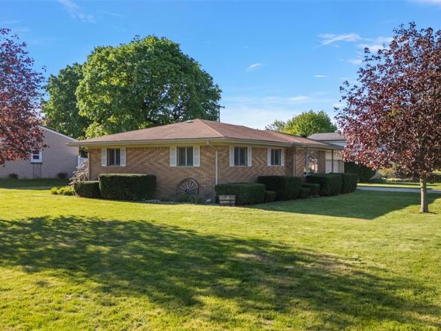 15 Pleasant Lake Drive