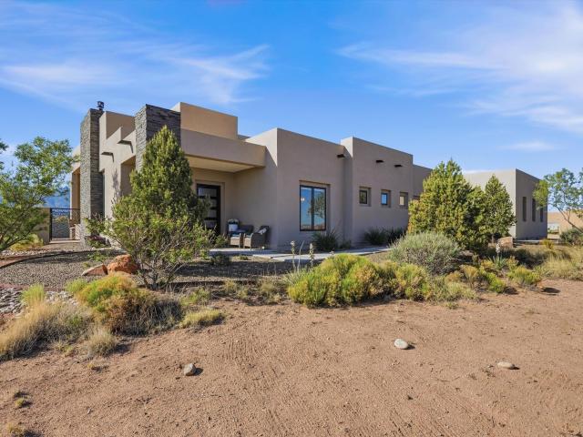 15 Pueblo Bonito Road