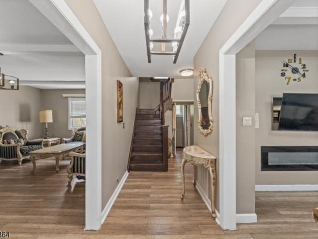 15 Putnam Pl