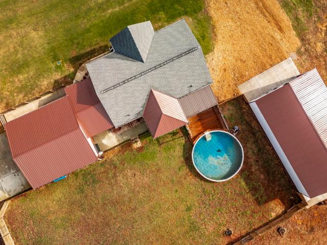15 Raccoon Rd