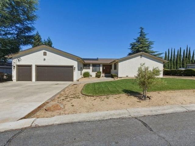 15 Rays Cir, Hollister, CA 95023