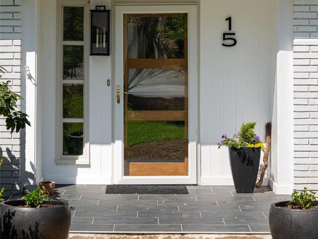 15 Red Oak Road