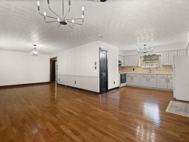 15 Reece Boulevard