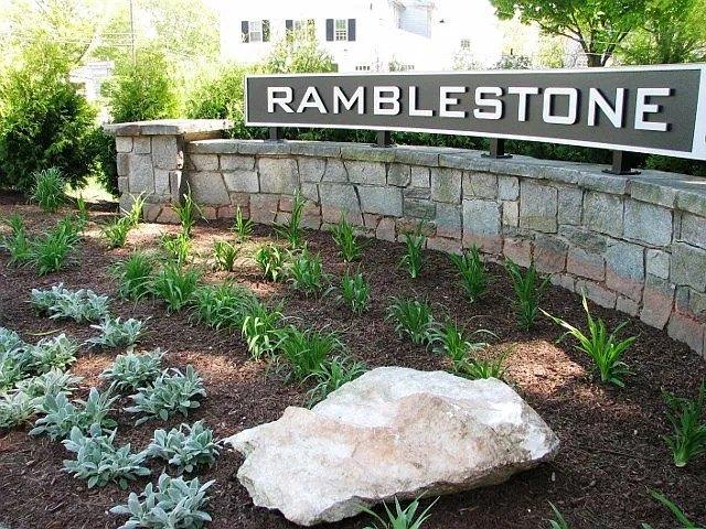 15 Regency Dr, Bloomfield, CT 06002