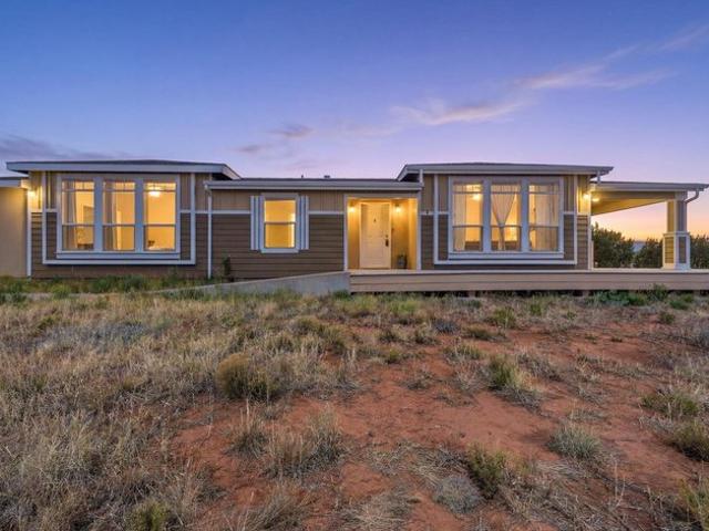 15 Reubens Ln, Edgewood, NM 87015