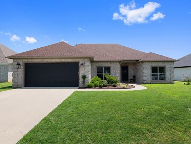 15 River Cliff Dr, Mayflower, AR 72106