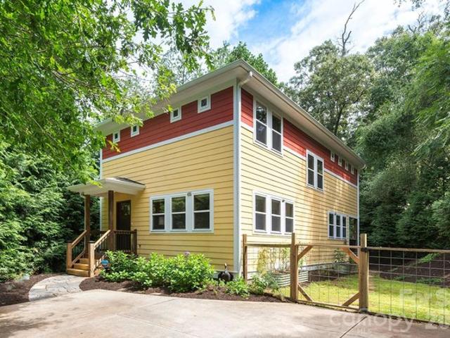 15 River Link Ln, Asheville, NC 28806