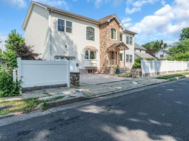 15 Rolfe Ave, Highland Park, NJ 08904
