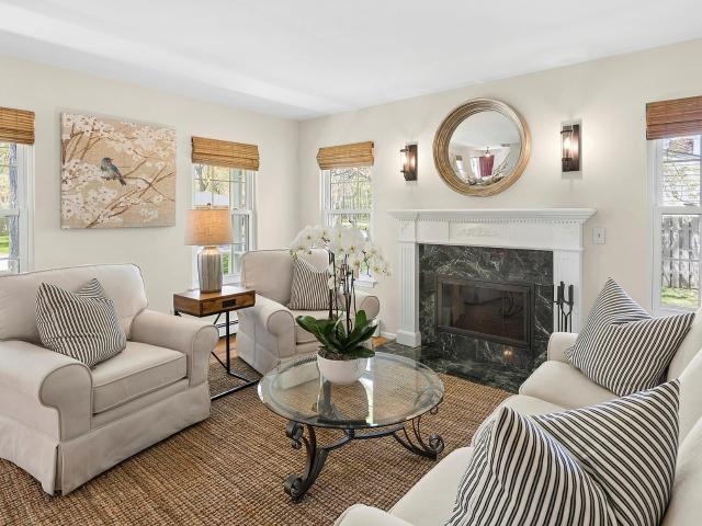 15 Rosebriar Lane