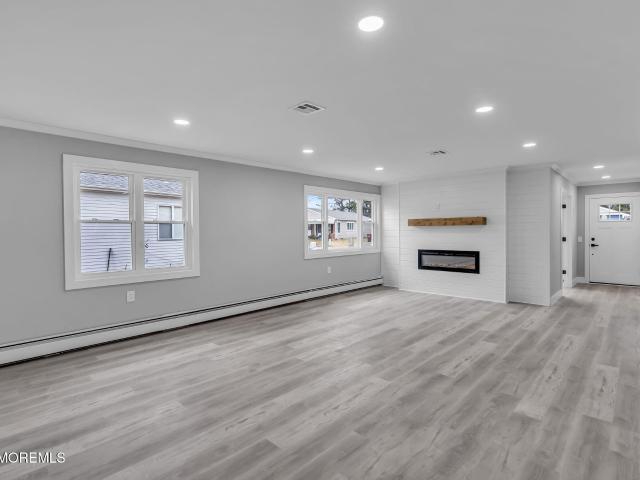 15 Roxton Place
