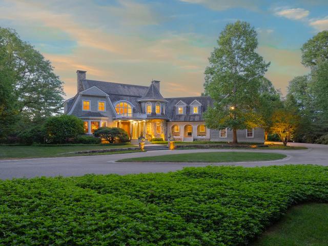 15 Runnymede Drive