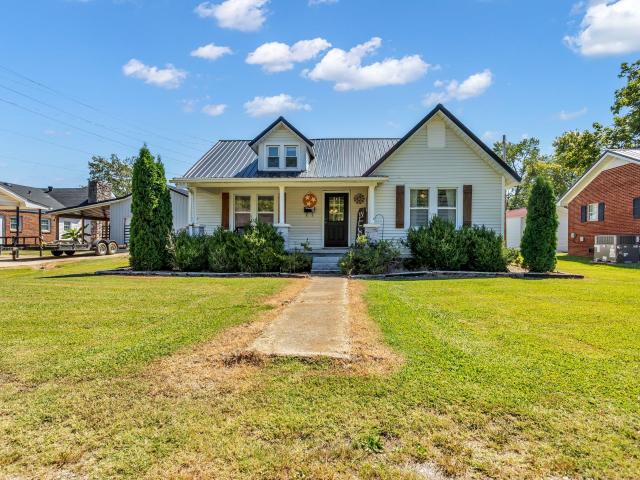 15 S Oak St, Hohenwald, TN 38462 | MLS #2987