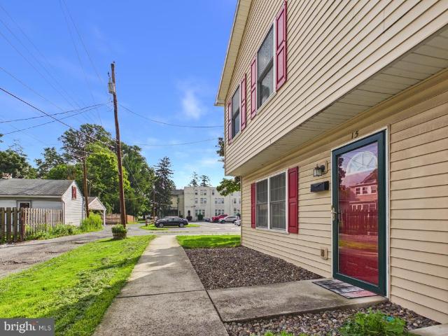 15 S Chestnut Street