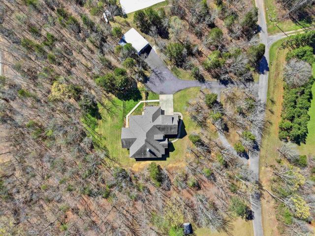 15 S Springhill Lane