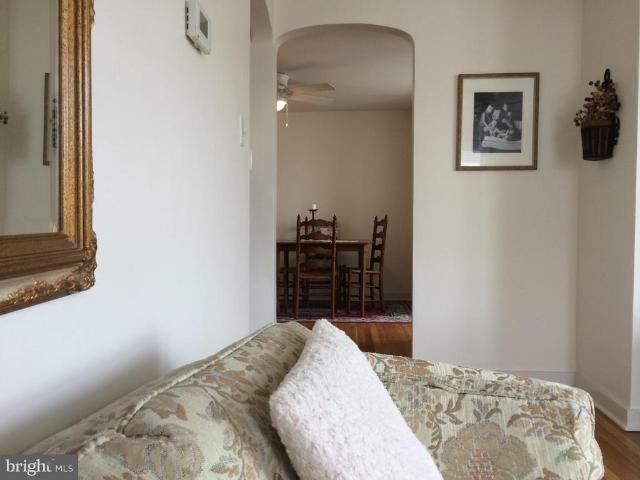 15 s 6th street # 2nd flr front