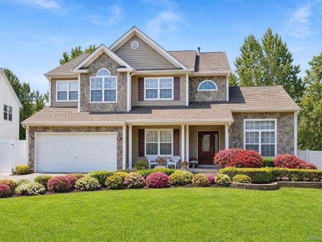 15 Scenicview Crescent