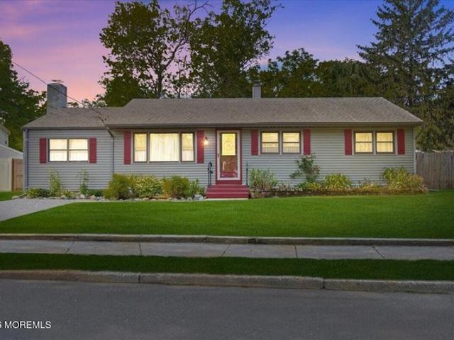 15 Sands Point Dr, Toms River, NJ 08755