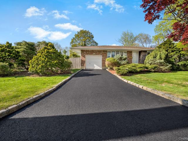 15 Saddle Lane