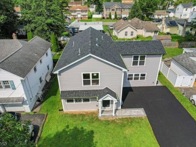 15 Seminole Ave