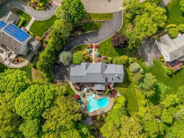 15 Skytop Dr