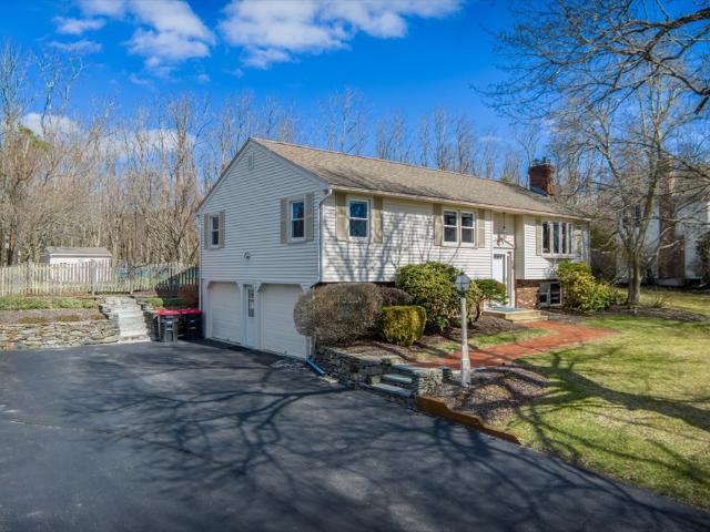 15 Skyline Dr, Rutland, MA 01543 | MLS #73501 | Compass