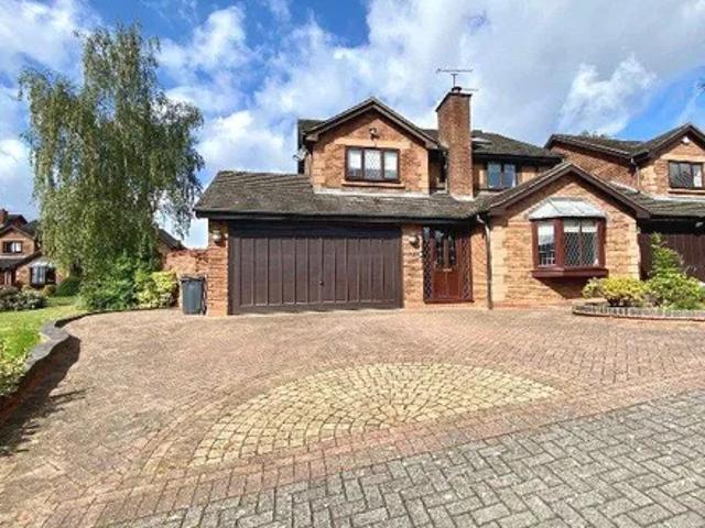 15 Shrubbery Close, Tyburn, B76 1WE, United Kingdom | 5 bed house for rent #129952757 | Rentberry