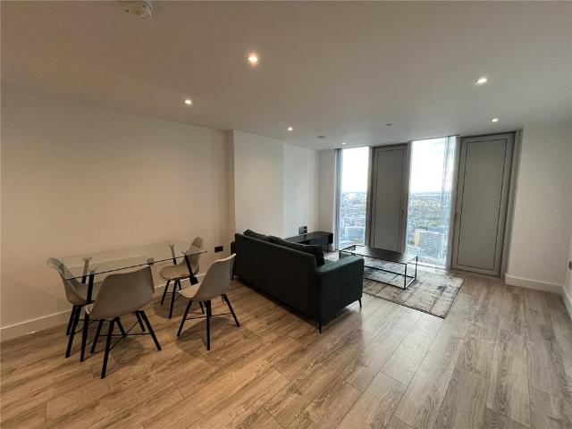 15 Silvercroft Street, Manchester, M15 2 bed apartment to rent £2,000 pcm £462 pw