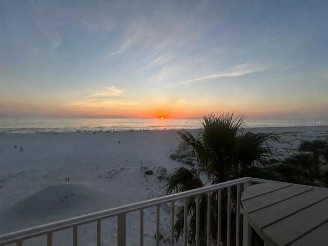 15 Somerset St, Unit 4A, Clearwater Beach, FL 33767 | MLS #TB8450