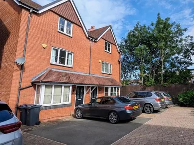 15 Stoney Leasow, Sutton Coldfield, B72 1BZ, United Kingdom | 4 bed townhouse for rent #139621528 | Rentberry