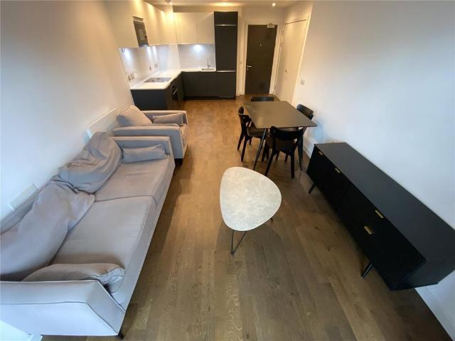 15 Stanley Street, Salford, M3 2 bed property to rent £1,550 pcm £358 pw
