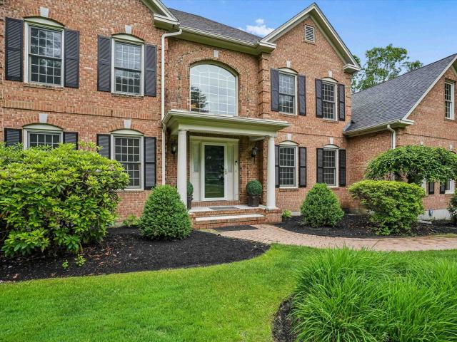 15 Strafford Lane