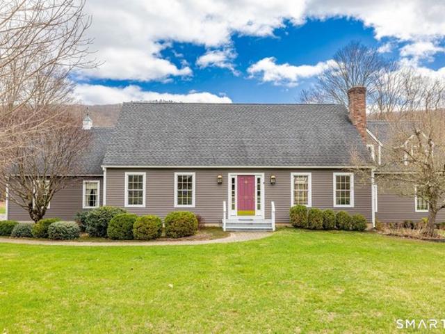 15 Studio Hill Cir, Kent, CT 06757