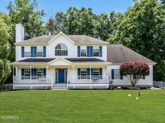 15 Susie Ln, Jackson, NJ 08527