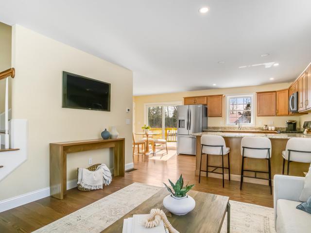 15B Violette Drive # 11