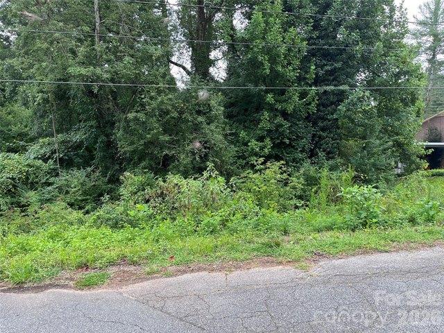 15th Ave SW, Hickory, NC 28602