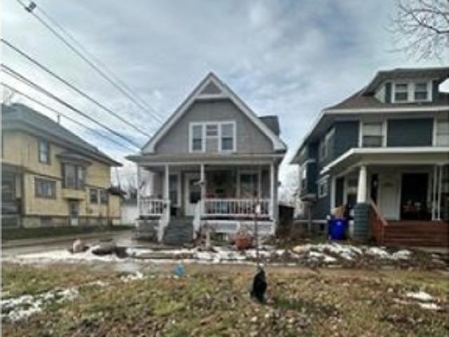 15th St SE