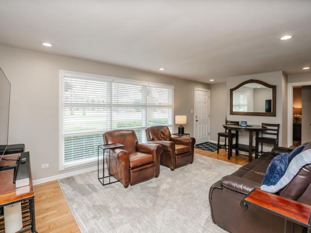 15W492 Concord St, Elmhurst, IL 60126 | Compass