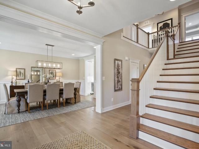 16043 Keymer Hl Ct, Hamilton, VA 20158 | MLS #VALO2116