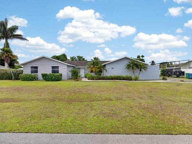 16040 SW 283rd St, Homestead, FL 33033