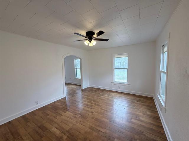 1604 Main St